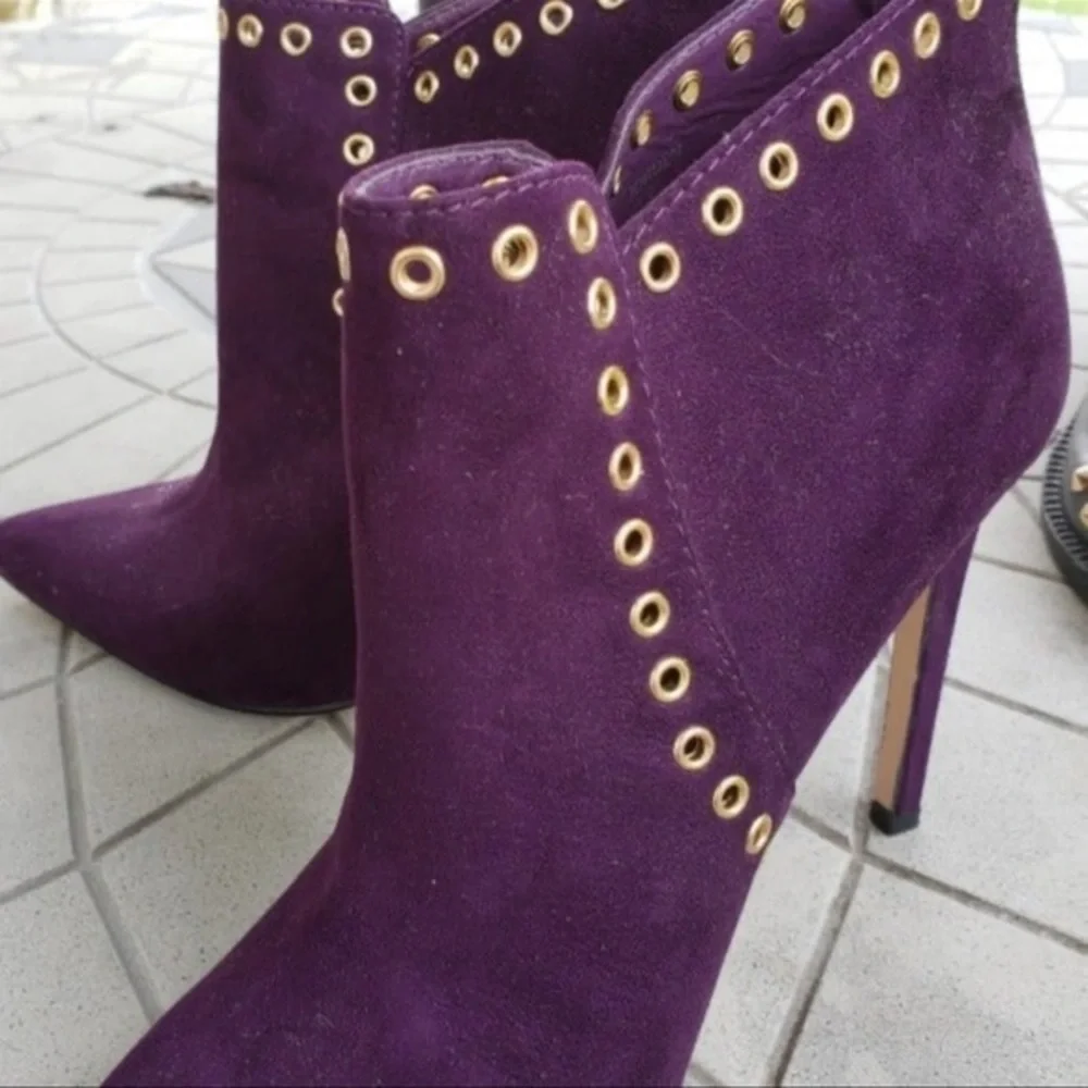 Izabella Rue | Shoes | Euc Royal Purple Izabella Rue Jorden Plum ...